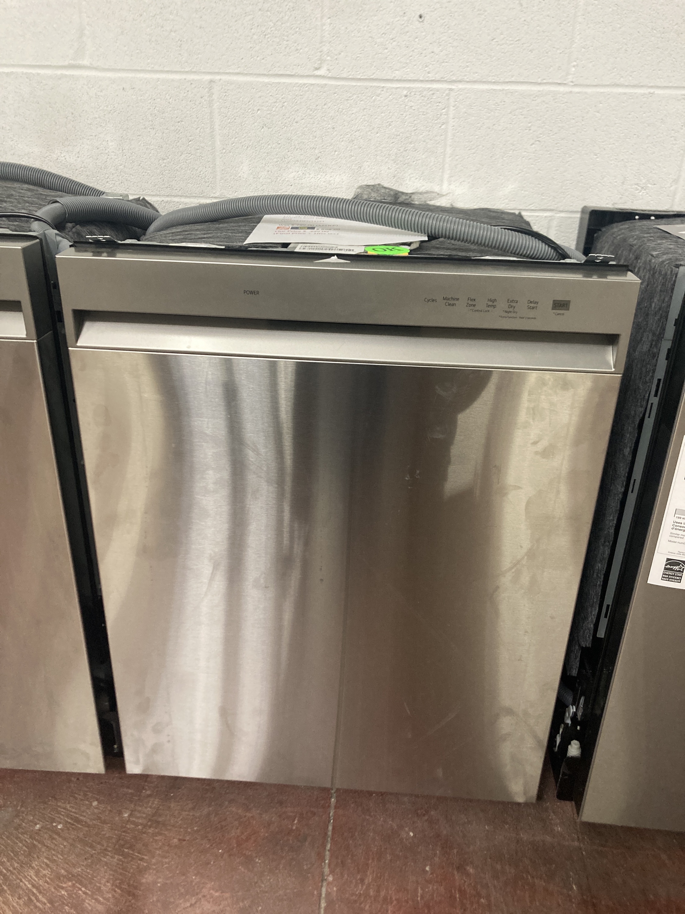 LG - 24" Front-Control Built-In Dishwasher with Stainless Steel Tub ...